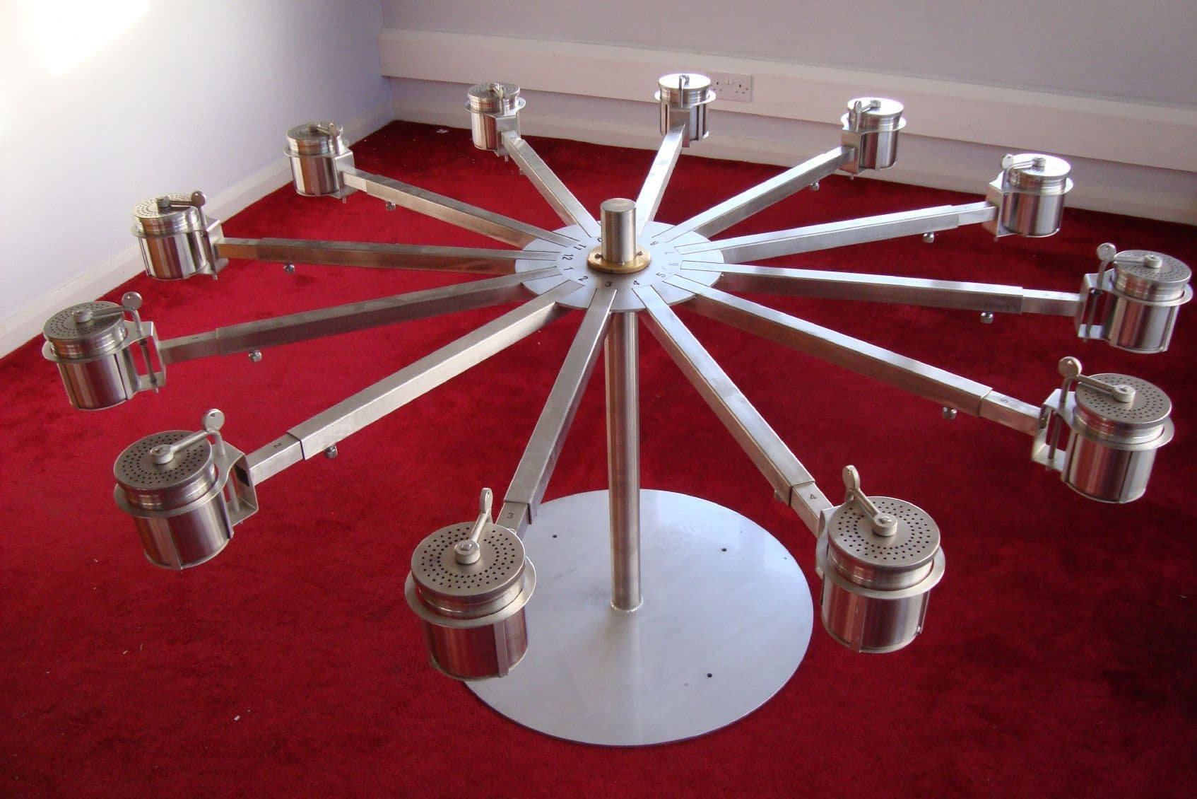 K9 Scent Training Carousel P.O.A – Search & Tracking Equipment ...